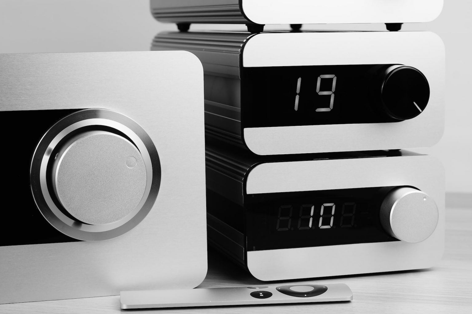 Smart icOn4 AVC (autoformer) passive preamp with remote