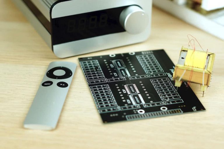 Smart icOn4 AVC (autoformer) passive preamp with remote